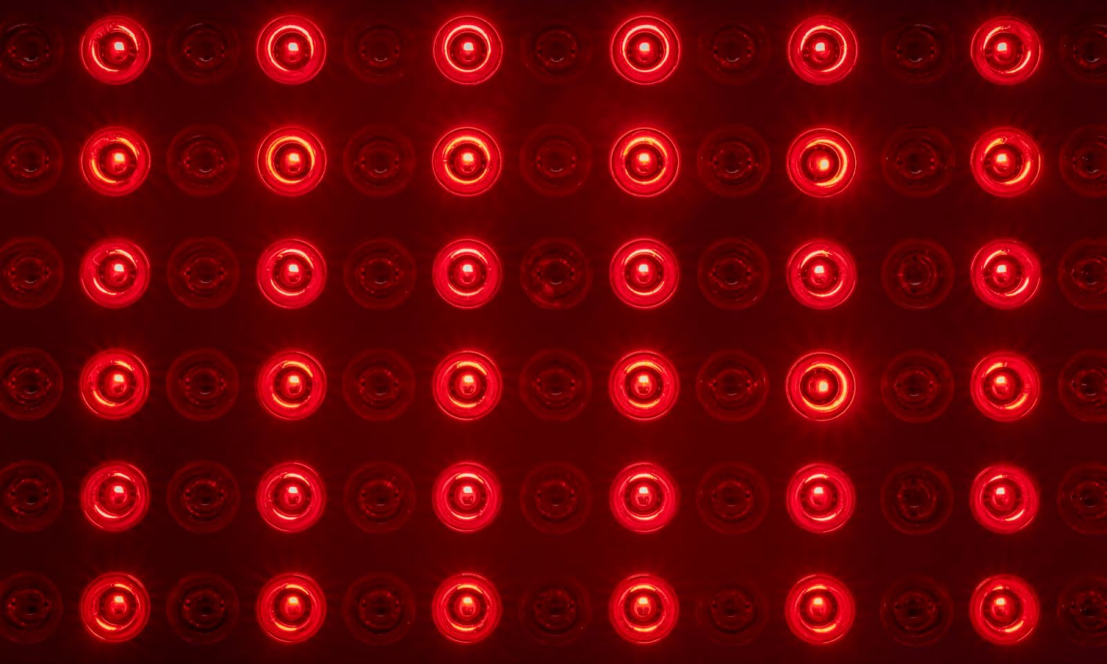 Red-Light Therapy Playbook: Dosage, Mistakes & Safety - Bedrock Bioscience